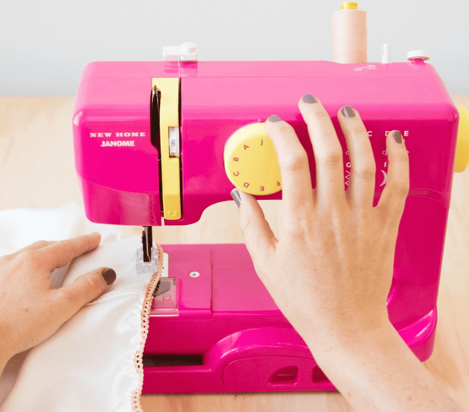 5 Best Sewing Machine For Kids: Easy, Safe, Fun Options (2024)